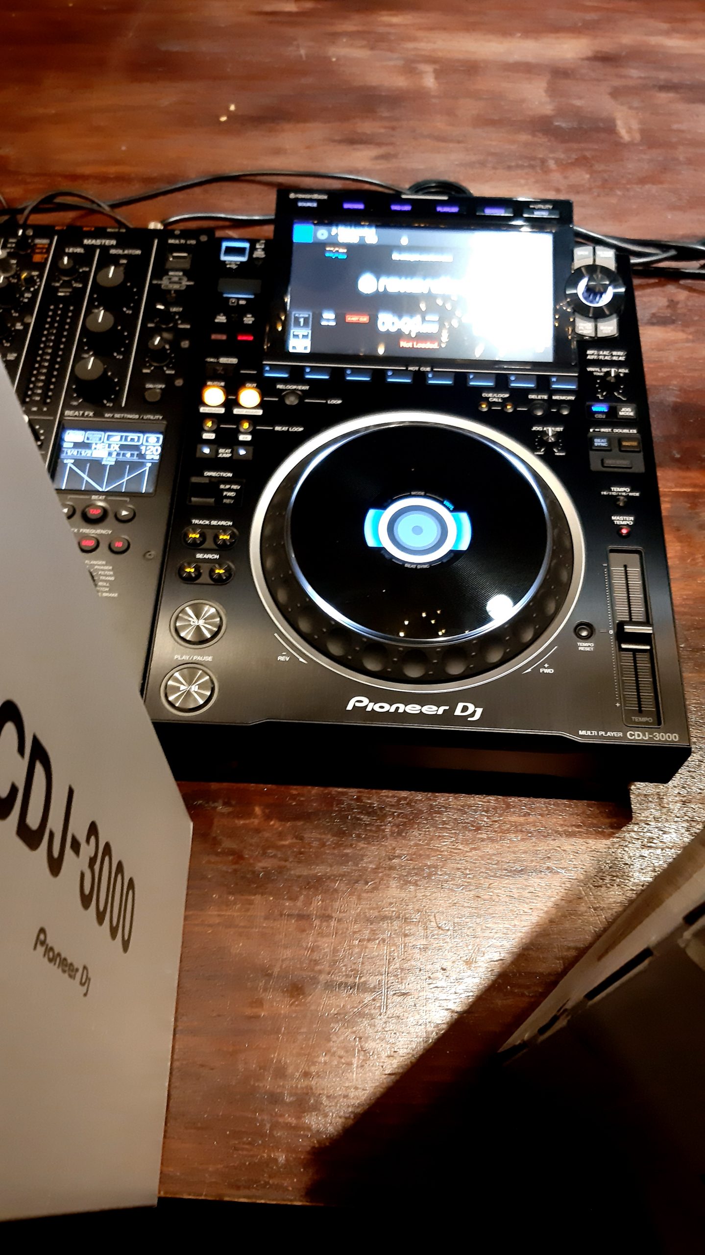 CDJ 3000 el nuevo y mejor reproductor de Pioneer DJ - Musiluz